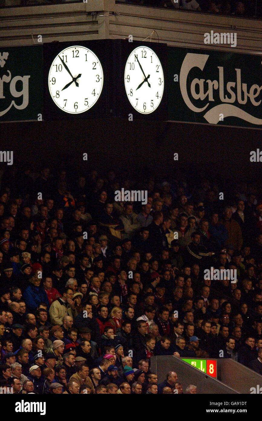 Newcastle football clock hi-res stock photography and images - Alamy