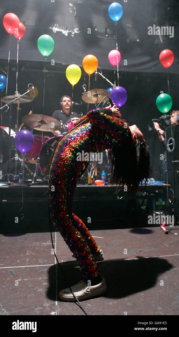 Showbiz css hi-res stock photography and images - Alamy