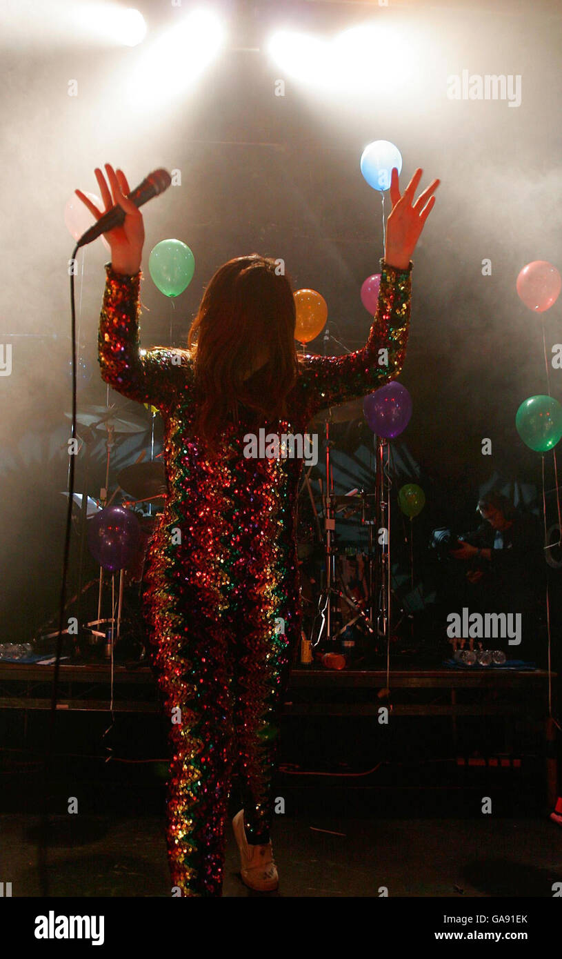 Showbiz css hi-res stock photography and images - Alamy