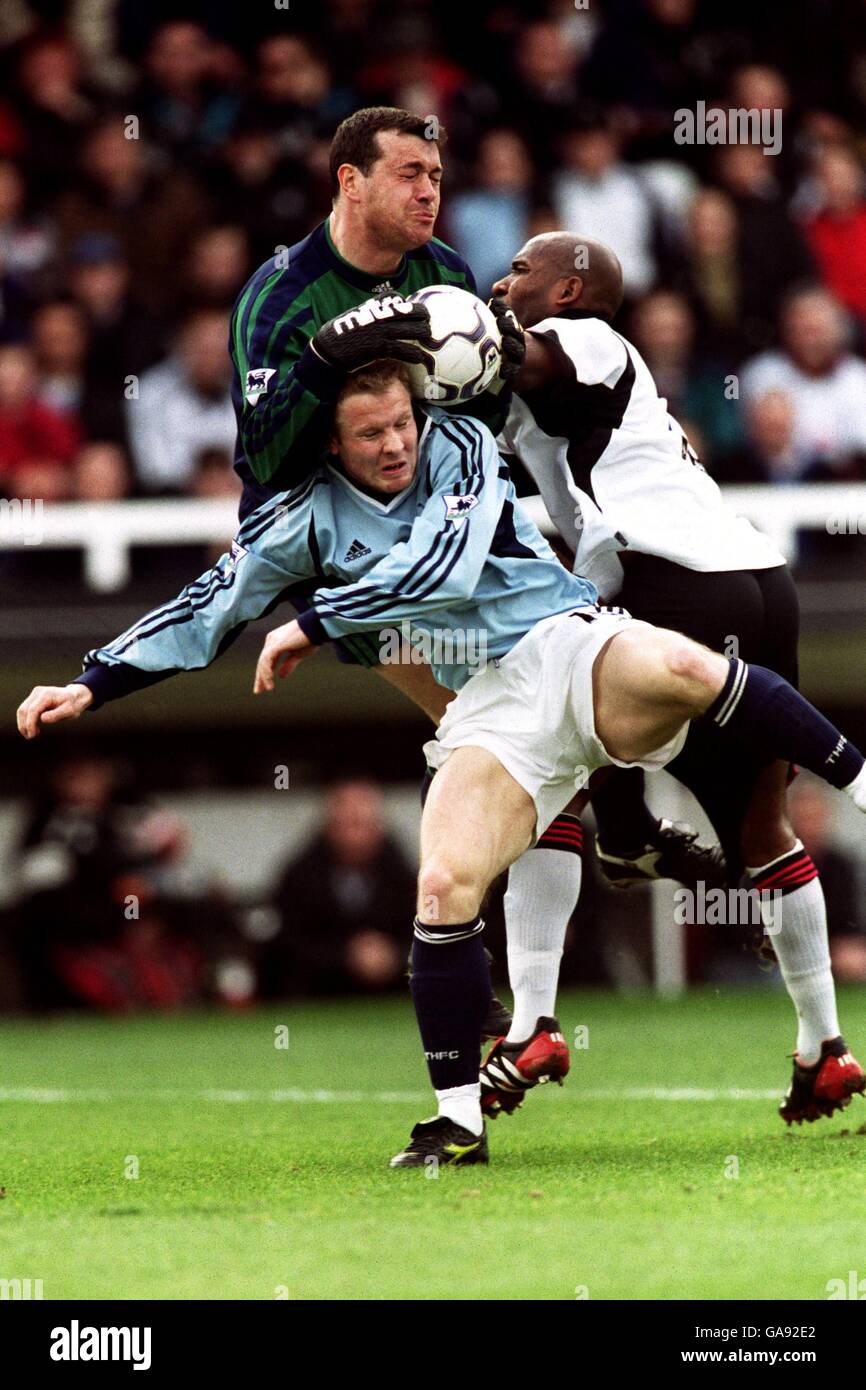 Tottenham hotspur goalkeeper neil sullivan hi-res stock photography and ...