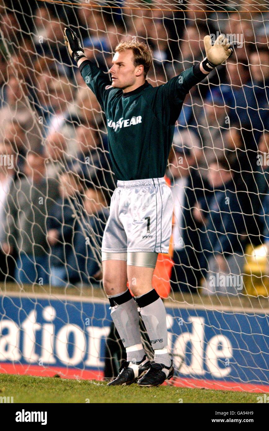 Wolverhampton wanderers goalkeeper michael oakes hi-res stock ...