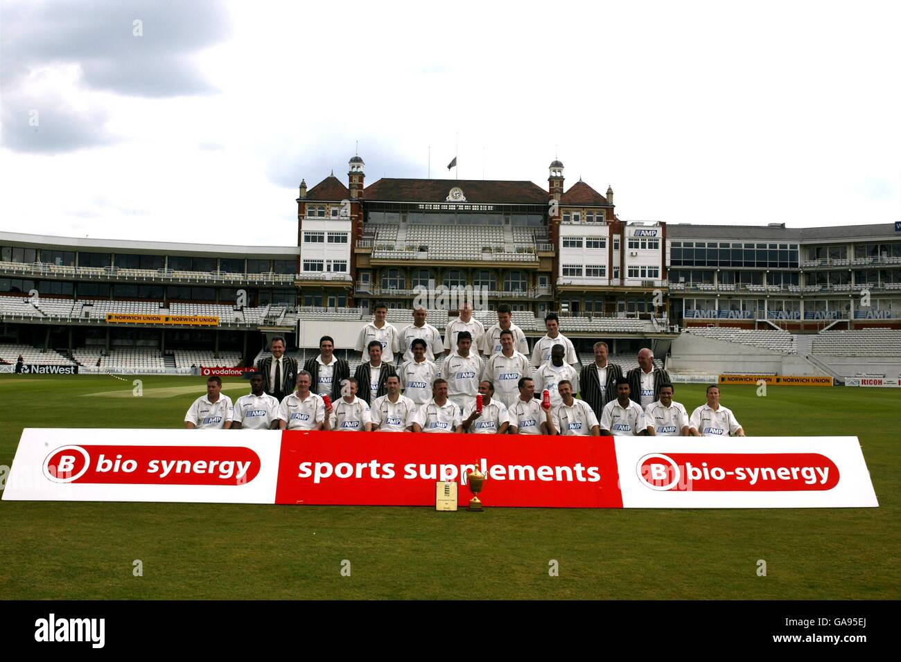Surrey ccc team group hi-res stock photography and images - Alamy