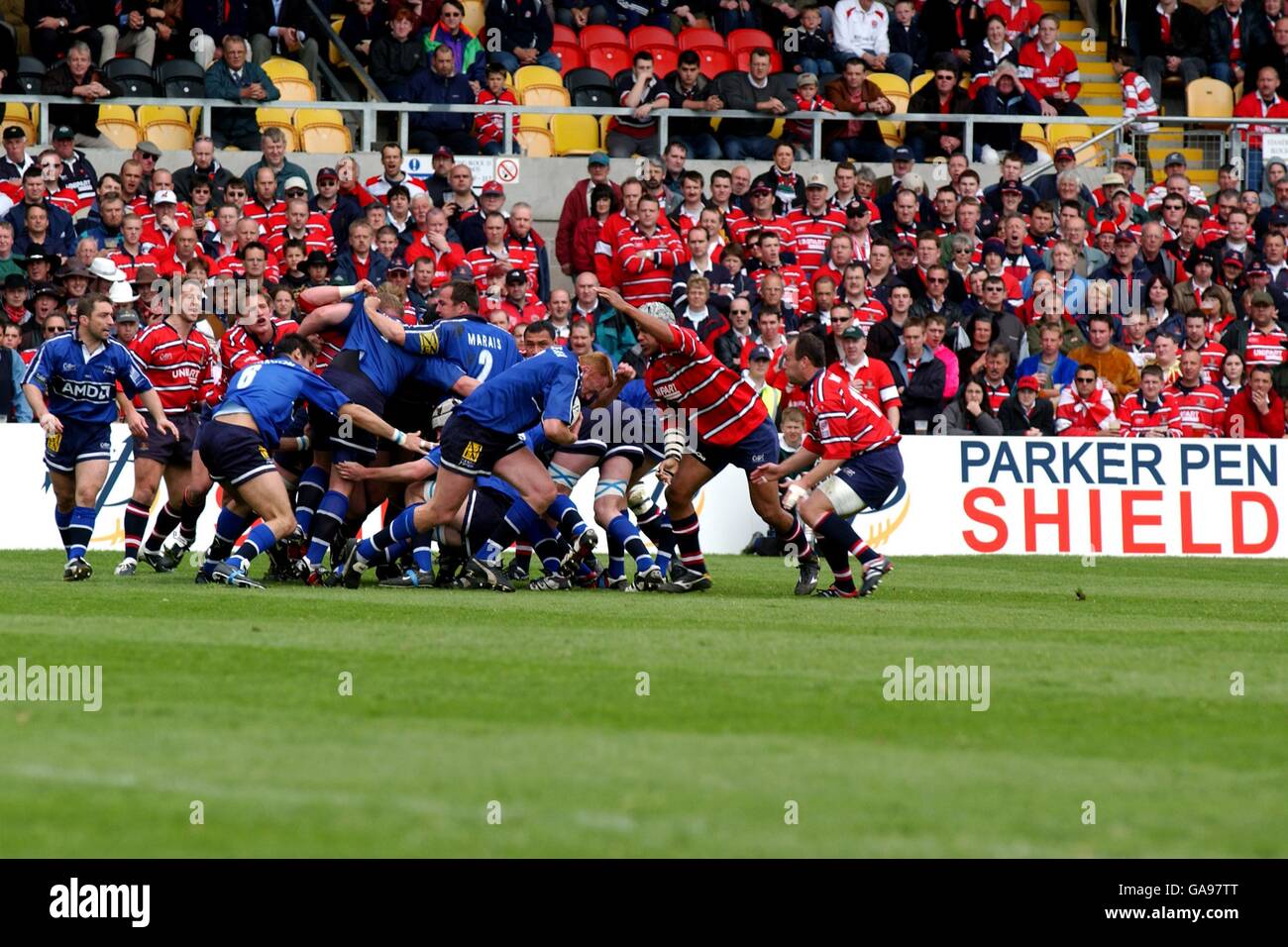 Parker pen scrum hi-res stock photography and images - Alamy