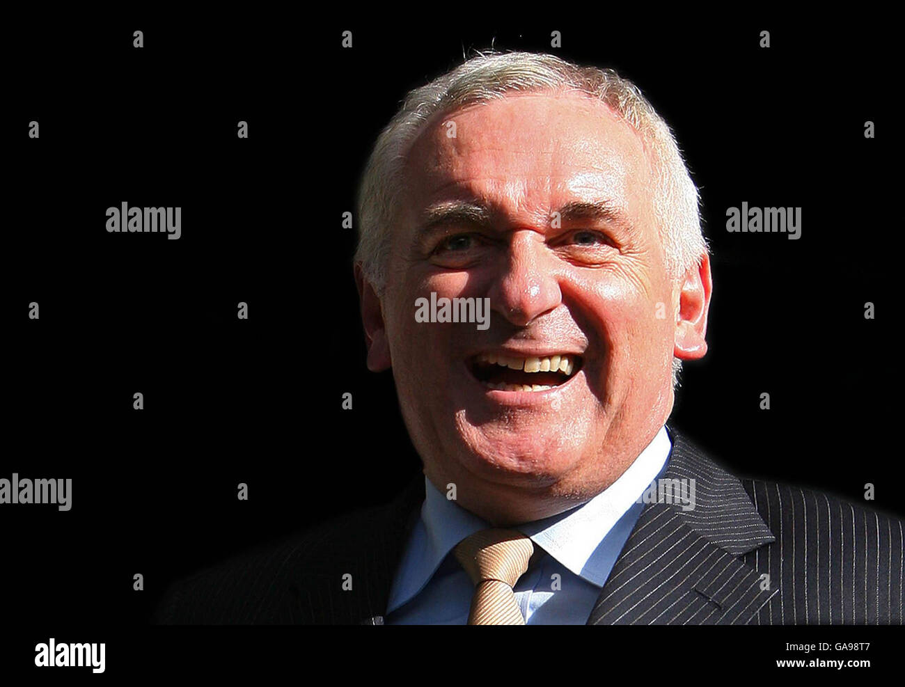Bertie ahern laughing hi-res stock photography and images - Alamy