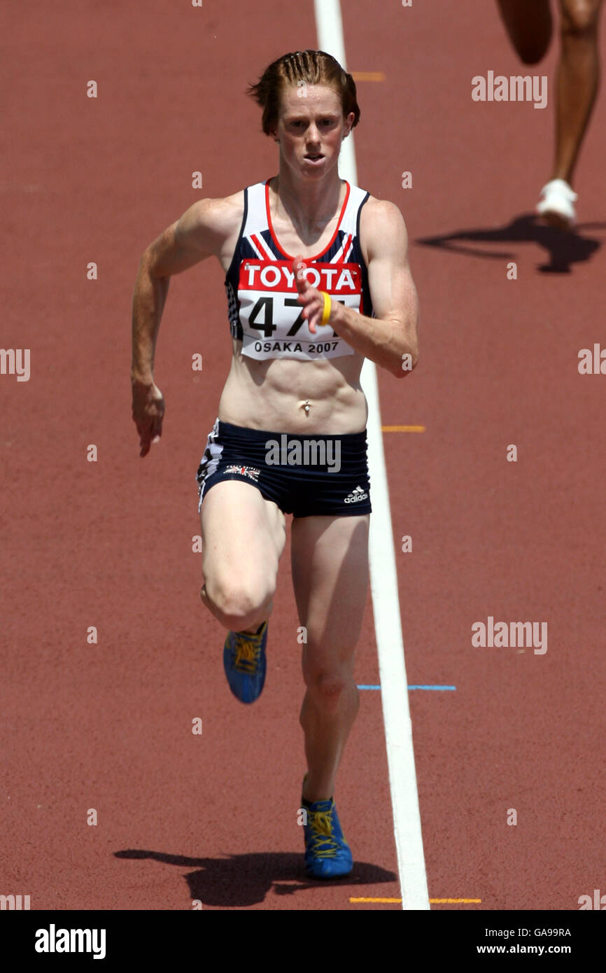 Great Britain's Nicola Sanders competes during the first round of 400 ...