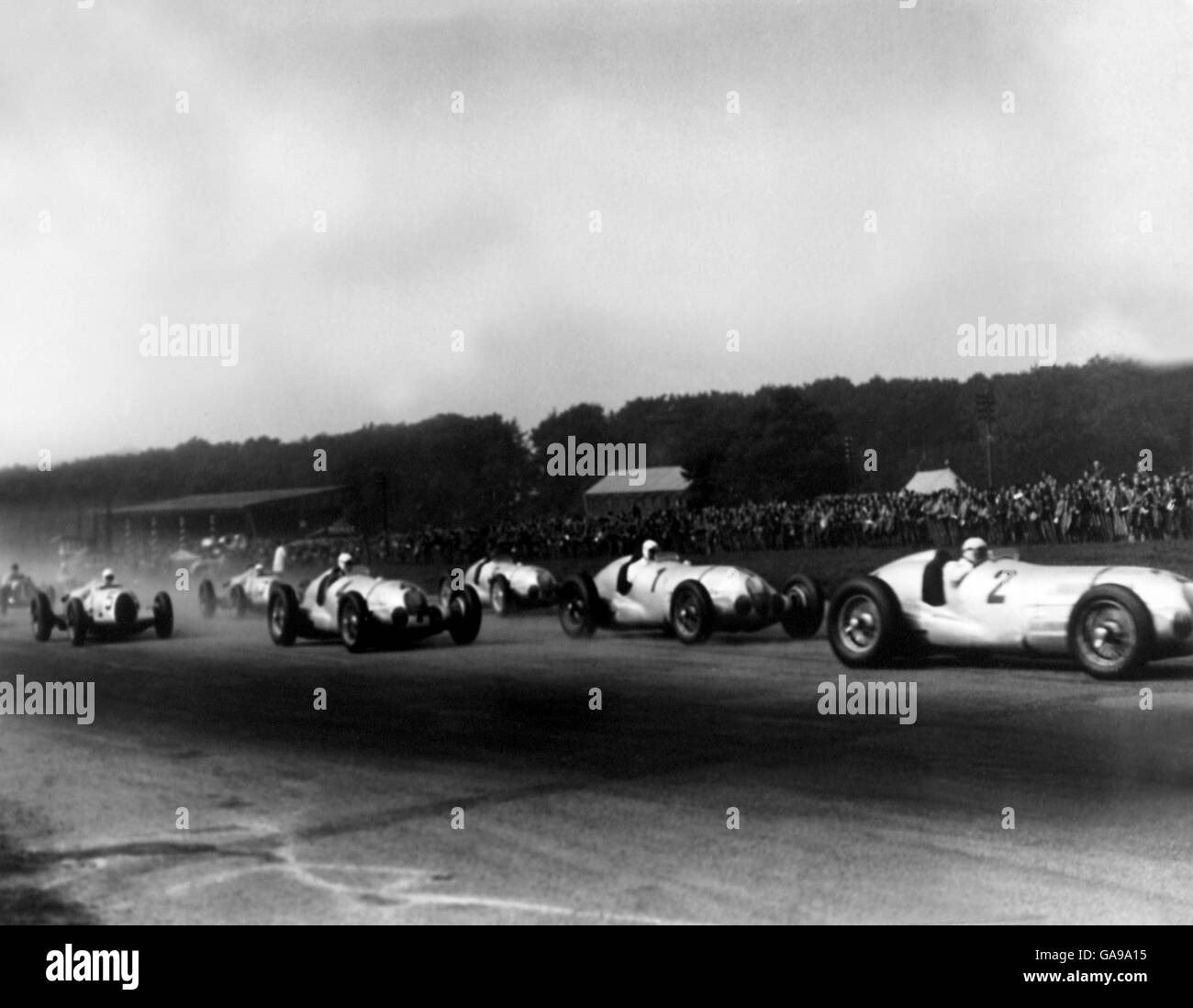 Motor Racing - Grand Prix - Donington. The cars on the grid at the ...