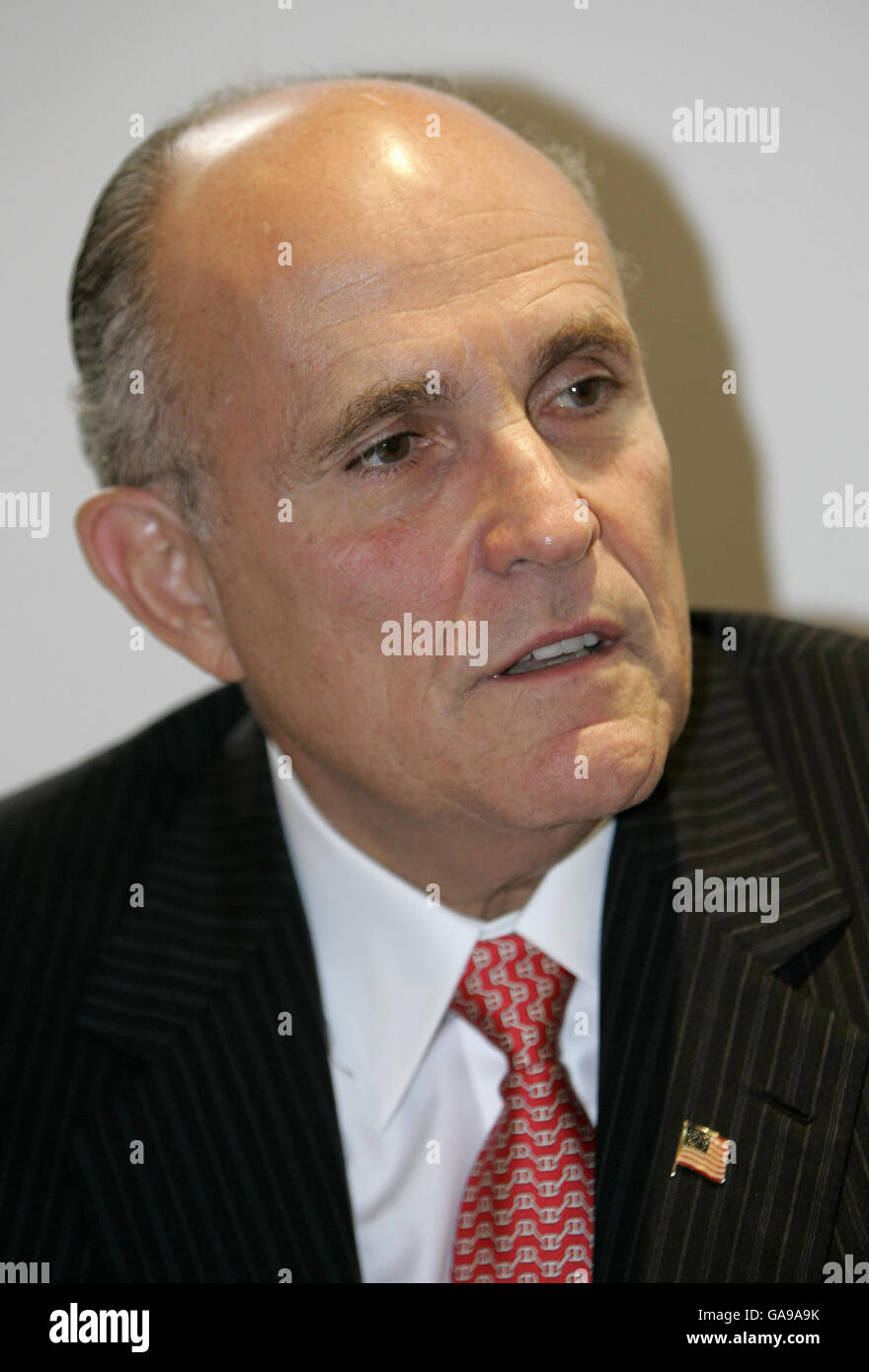 Rudy Giuliani, left, former mayor of New York and candidate for the ...
