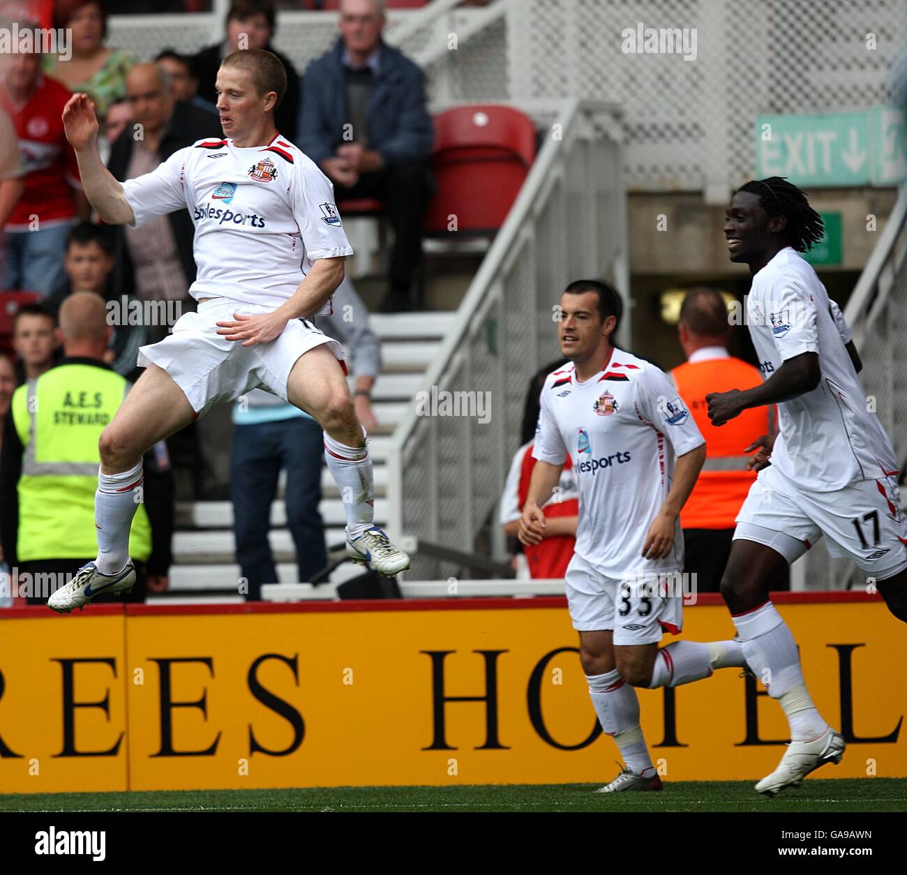 Grant leadbitter celebrates sunderland hi-res stock photography and ...