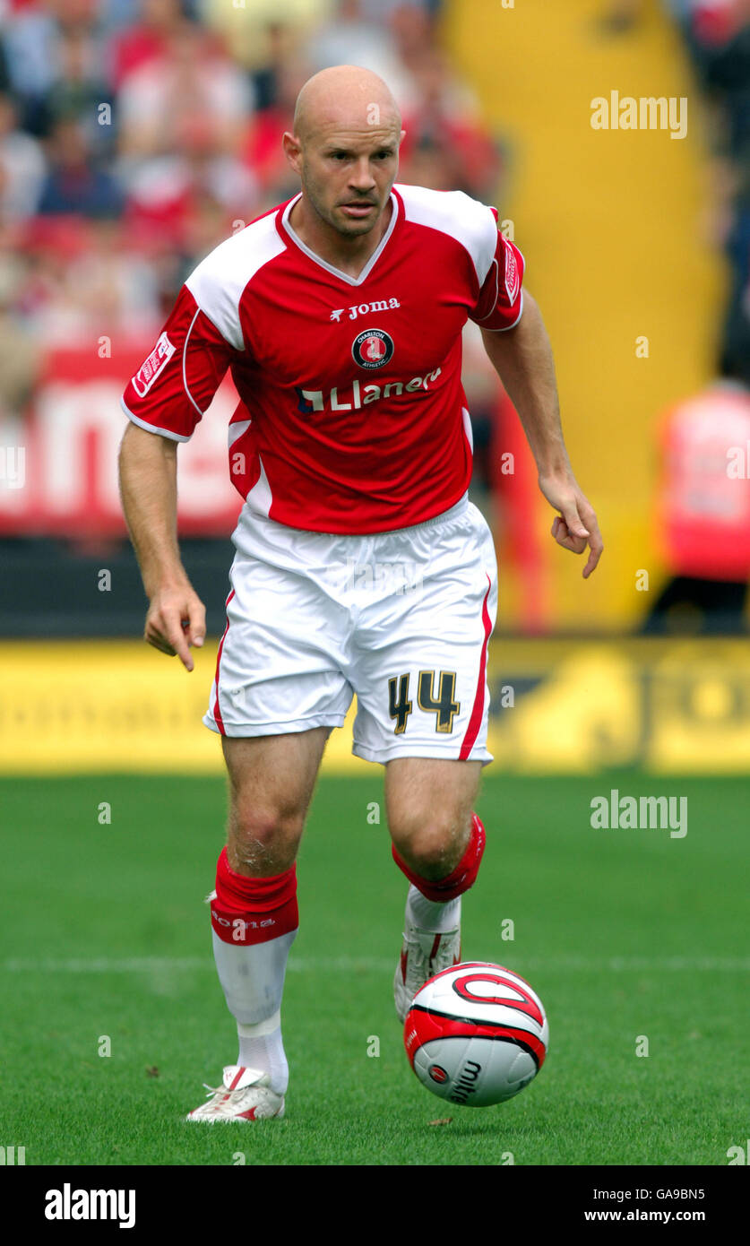 Danny mills athletics hi-res stock photography and images - Alamy