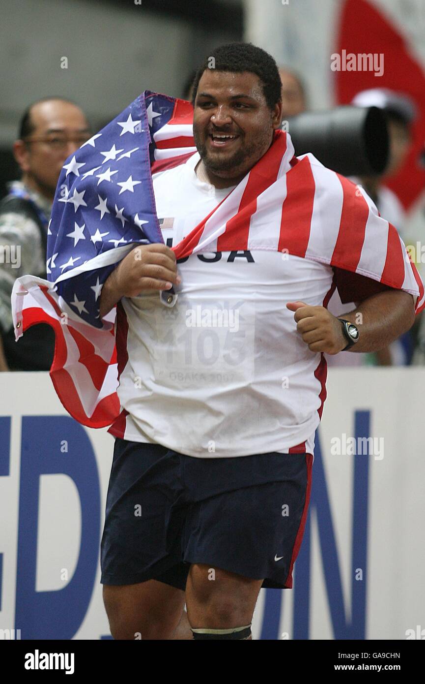 USA's Reese Hoffa celebrates after winning gold in the Shot Put Final ...