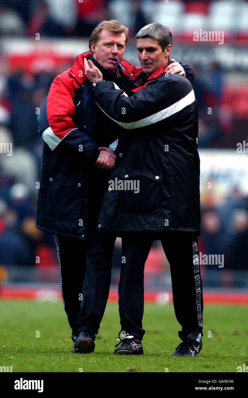 Middlesbrough's manager Steve McClaren and Coach Steve Harrison ...
