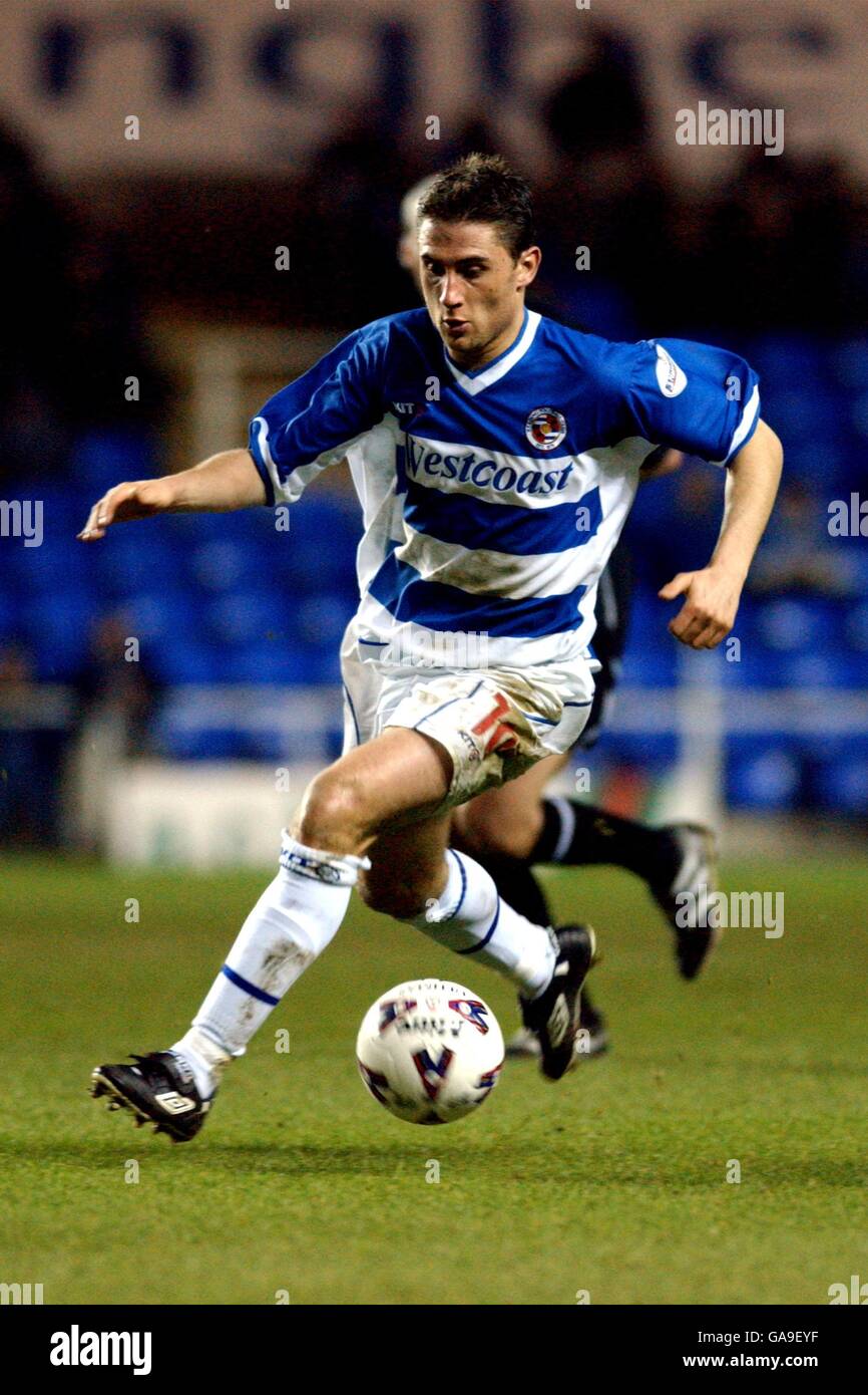 Nicky forster reading hi-res stock photography and images - Alamy