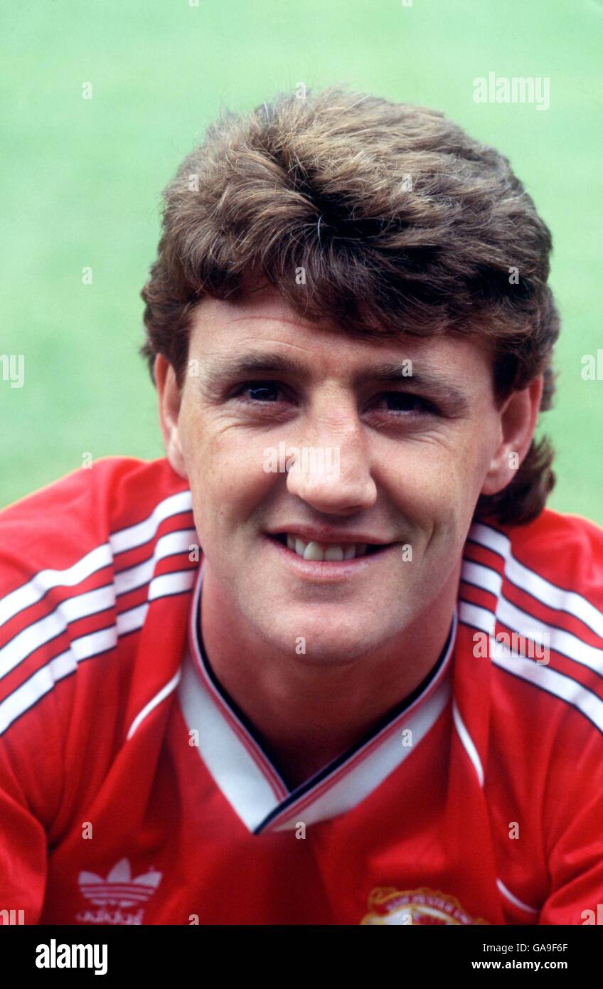 Steve bruce photocall hi-res stock photography and images - Alamy