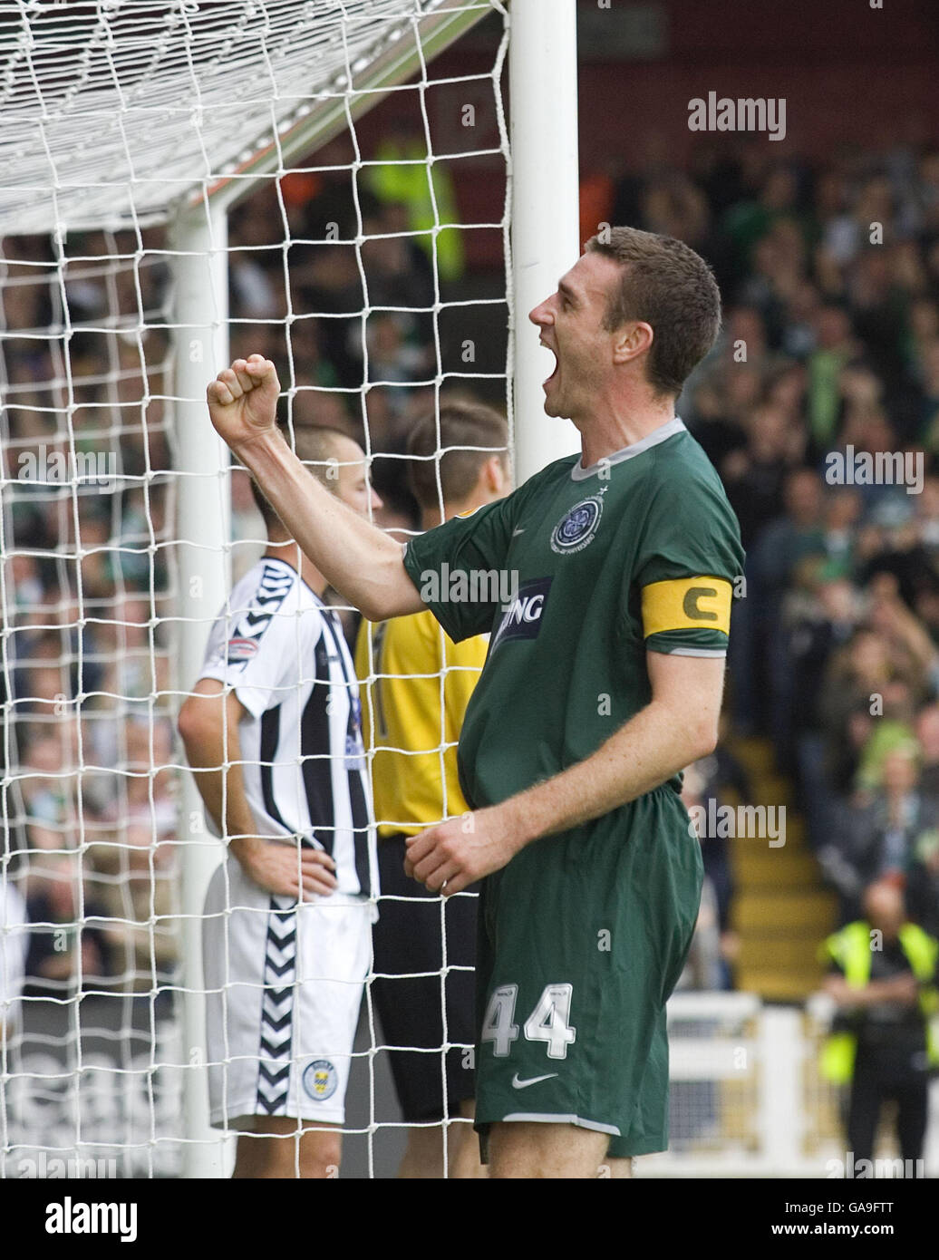Celtic's Stephen McManus celebrates his goal during the Clydesdale Bank ...