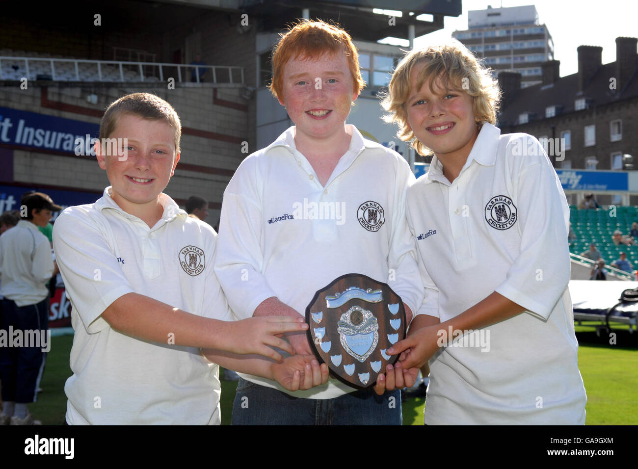 Farnham surrey cricket hi-res stock photography and images - Alamy