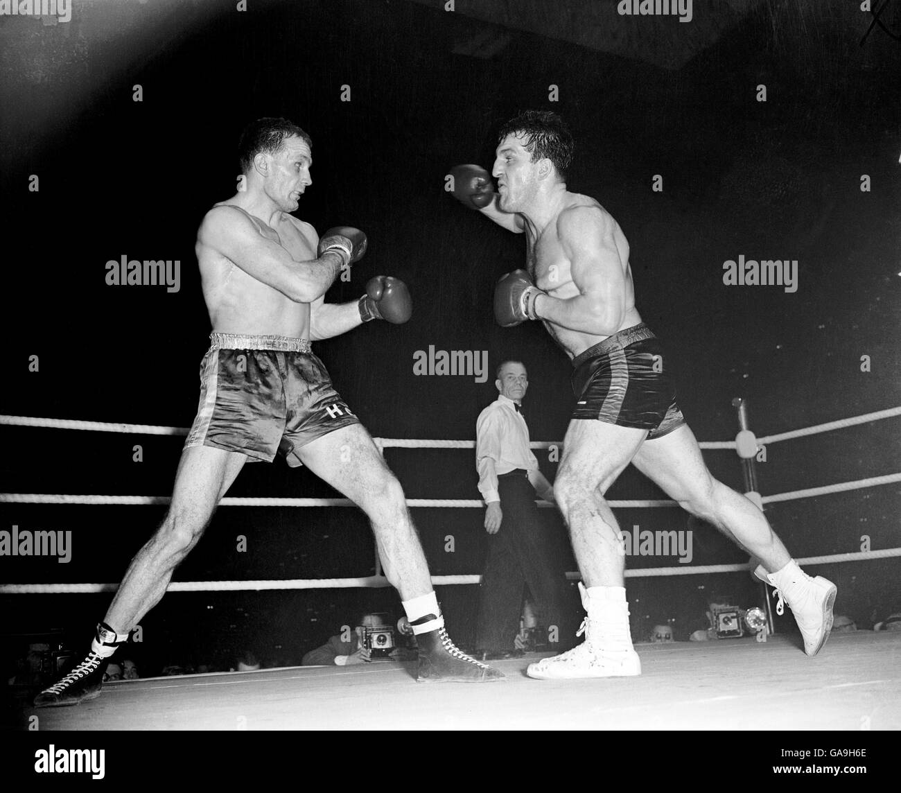 Boxing - British Empire Heavyweight Championship - Brian London v Henry ...
