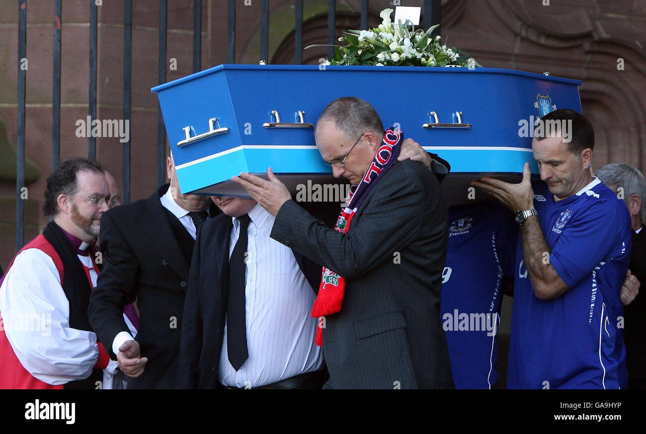 Rhys jones funeral hi-res stock photography and images - Alamy