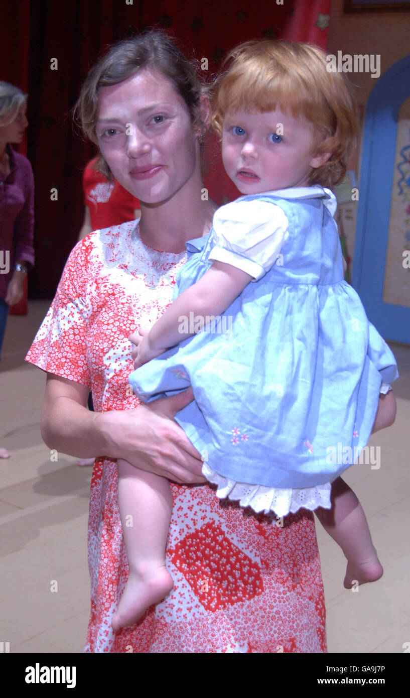 Camilla Rutherford and daughter Maud, age 2, attend Angelina Ballerina ...