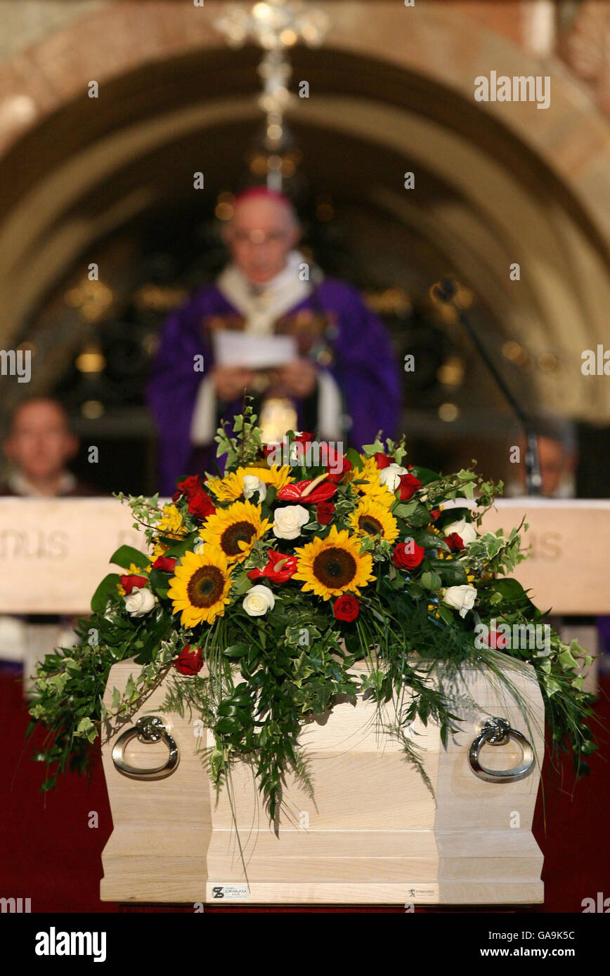 The funeral of Italian tenor Luciano Pavarotti' in the 12th century ...