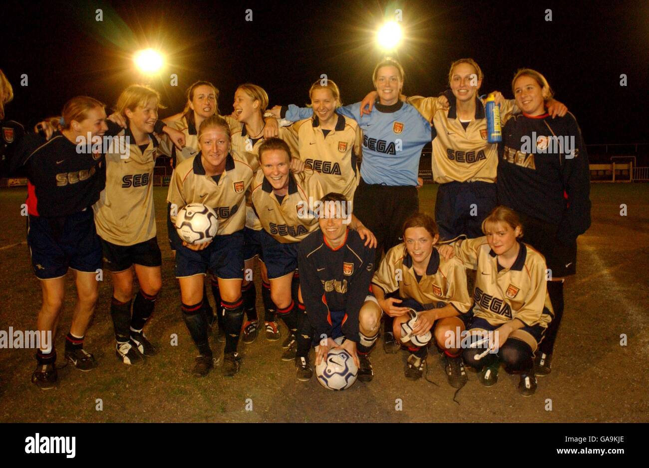 Charlton ladies football hi-res stock photography and images - Alamy