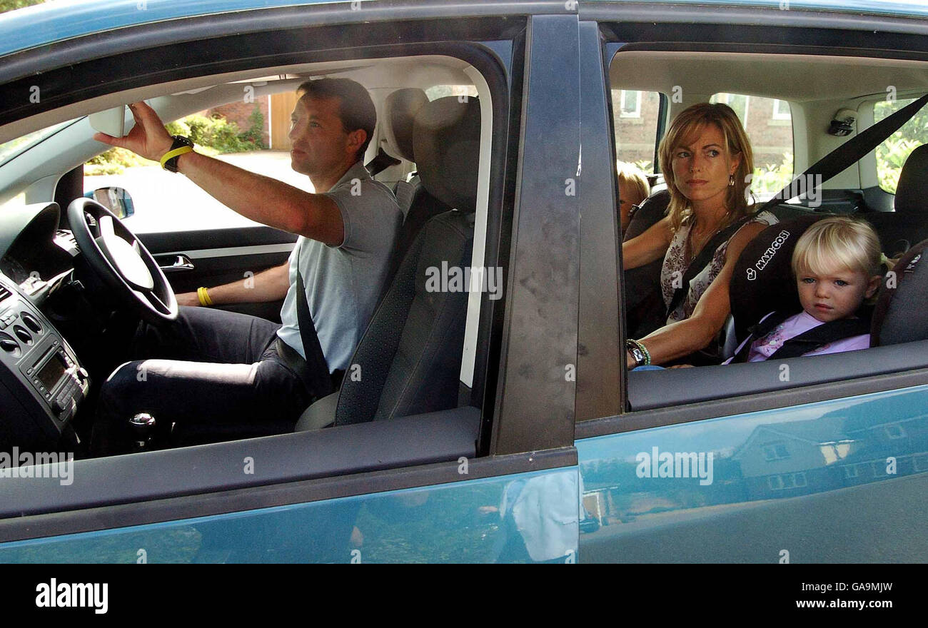 Gerry and Kate McCann, parents of missing four-year-old Madeleine ...