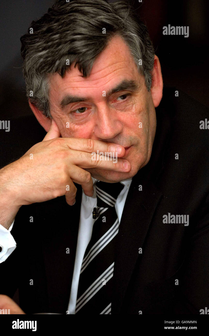 Slashed paper hi-res stock photography and images - Alamy