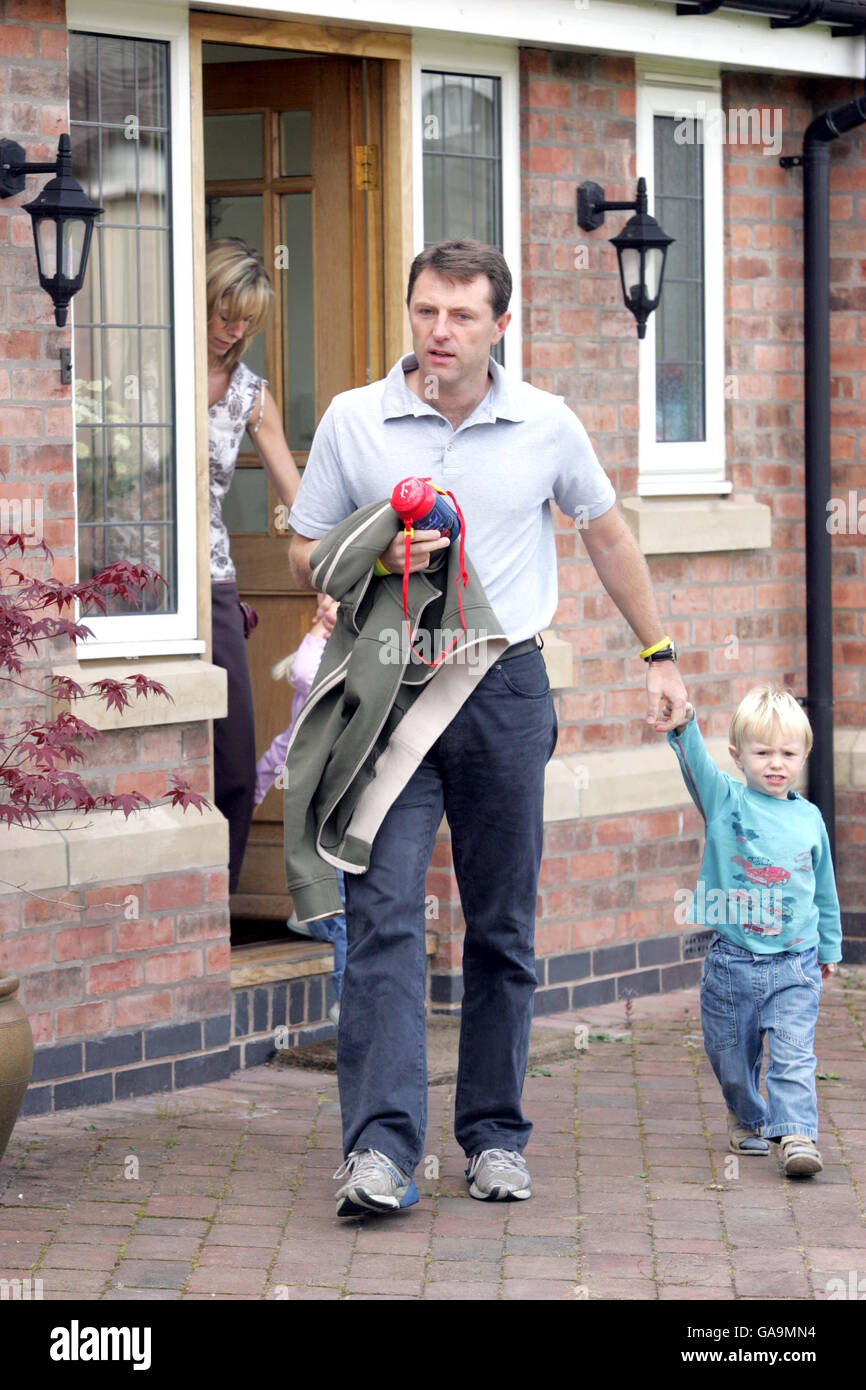 Gerry and Kate McCann, parents of missing four-year-old Madeleine ...