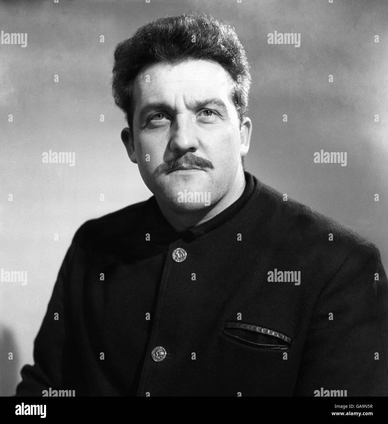 Norman Rossington High Resolution Stock Photography and Images - Alamy