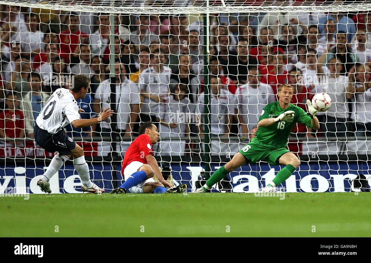 Soccer - UEFA European Championship 2008 Qualifying - Group E - England ...