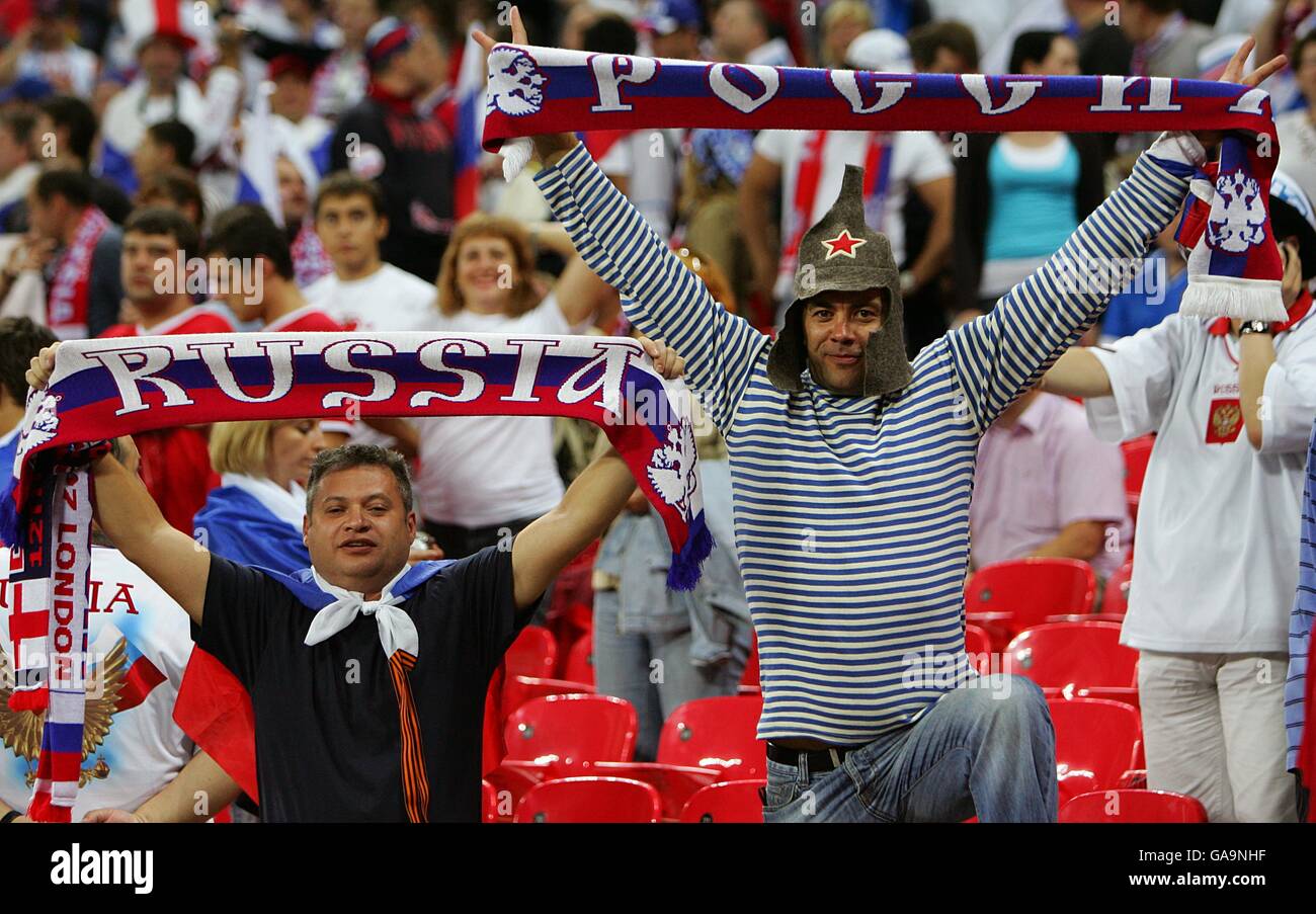 Russian soccer fans hi-res stock photography and images - Alamy