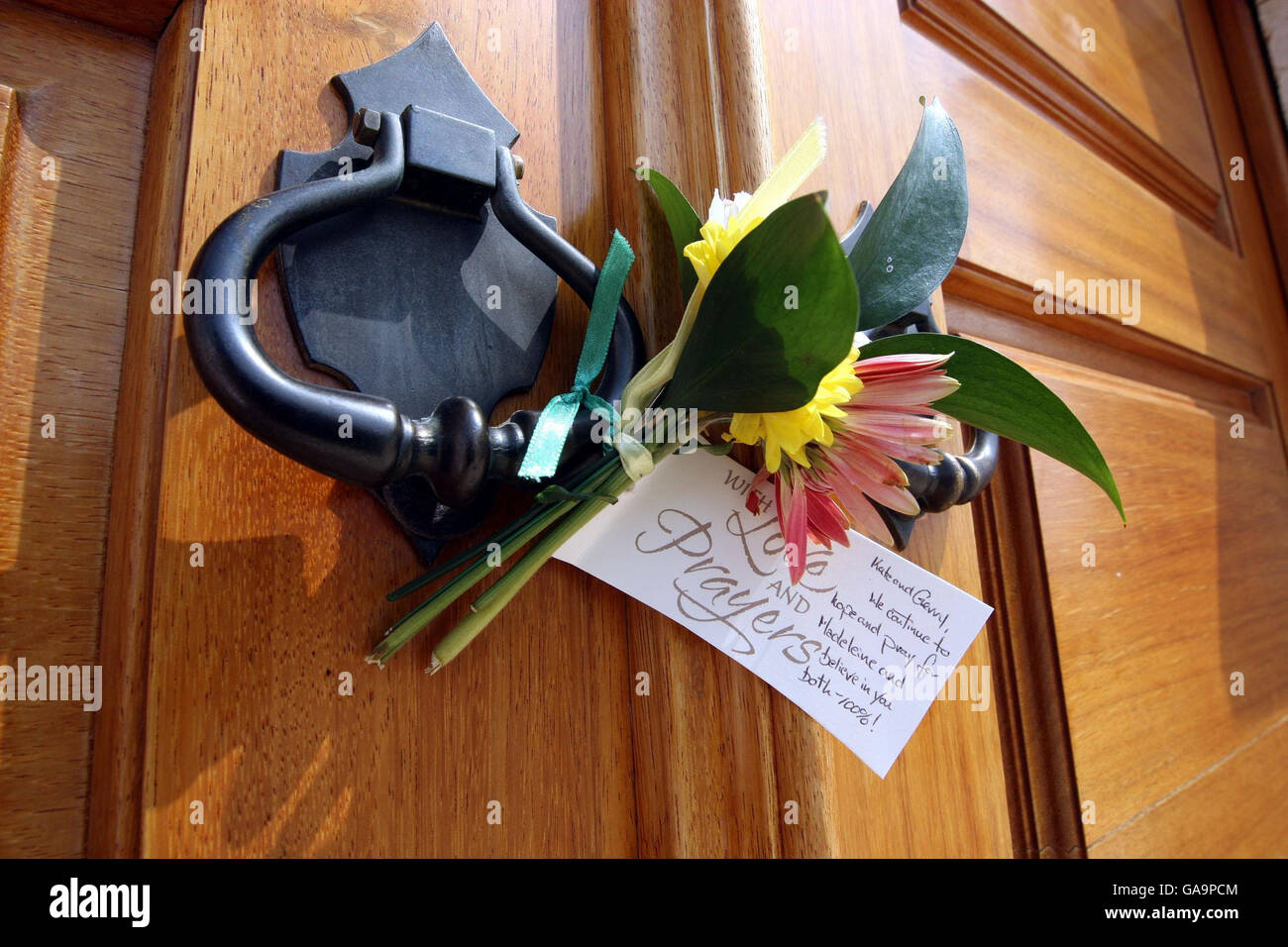 Missing door handle hi-res stock photography and images - Alamy