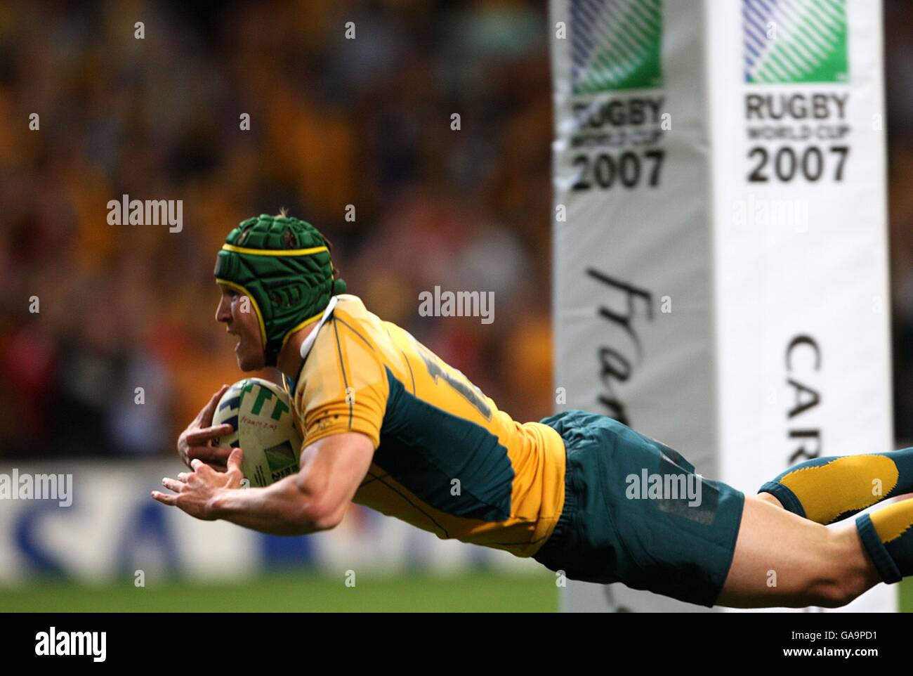 Australias matt giteau hi-res stock photography and images - Alamy