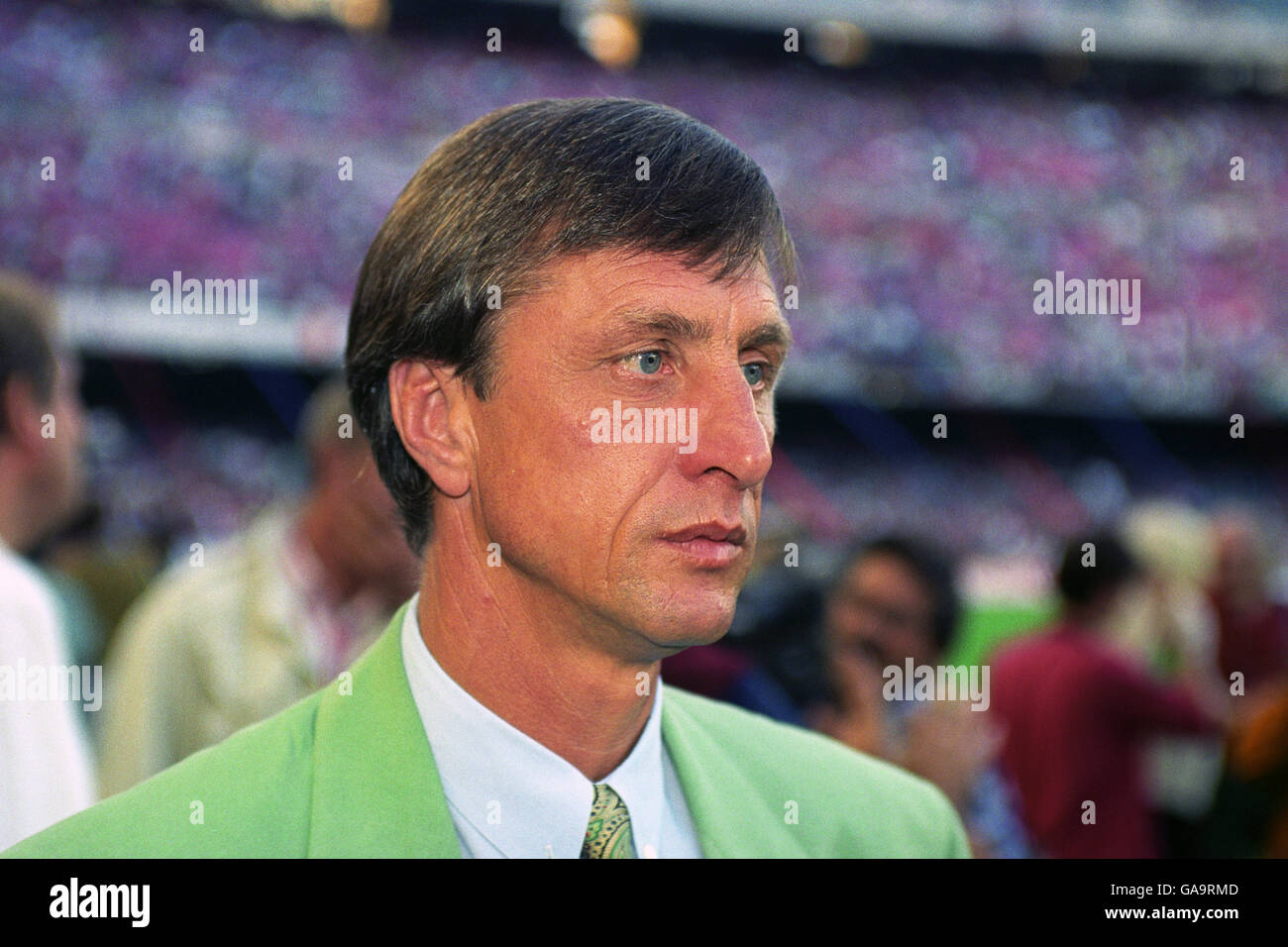 SPANISH SOCCER. JOHAN CRUYFF, MANAGER, BARCELONA Stock Photo - Alamy