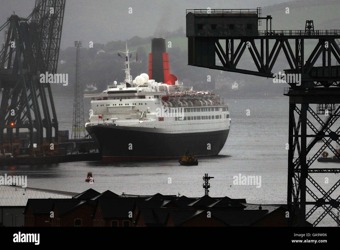 QE2 celebrates 40th Birthday Stock Photo - Alamy