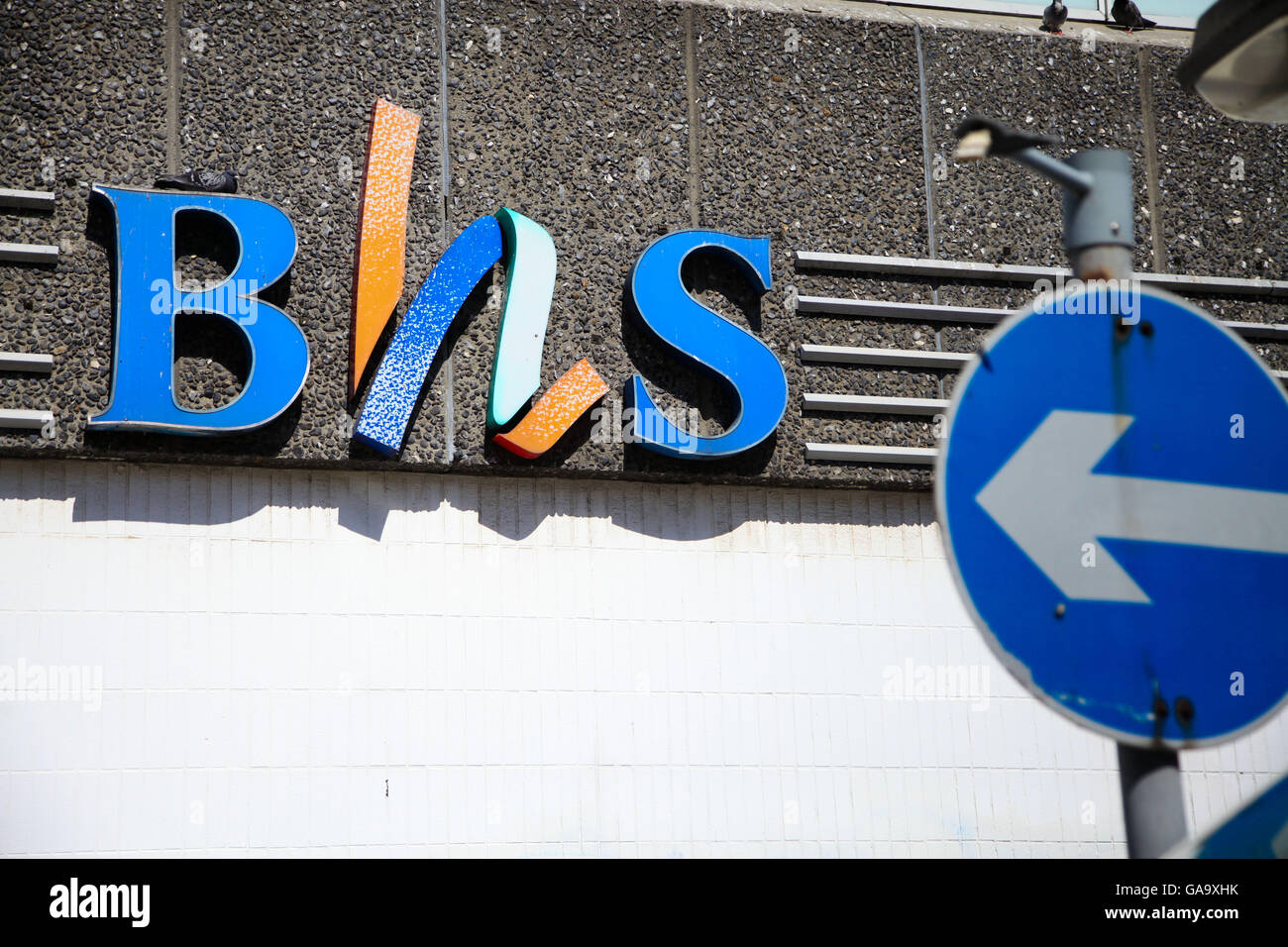 The bhs store in wood green north london hi-res stock photography and ...