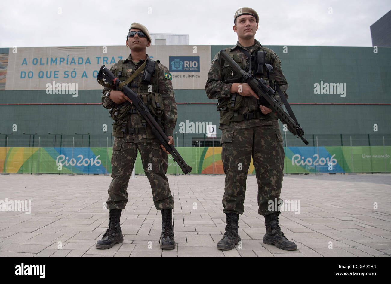 Rio de Janeiro, Brazil. 4th Aug, 2016. Two Brazilian soldiers stand ...