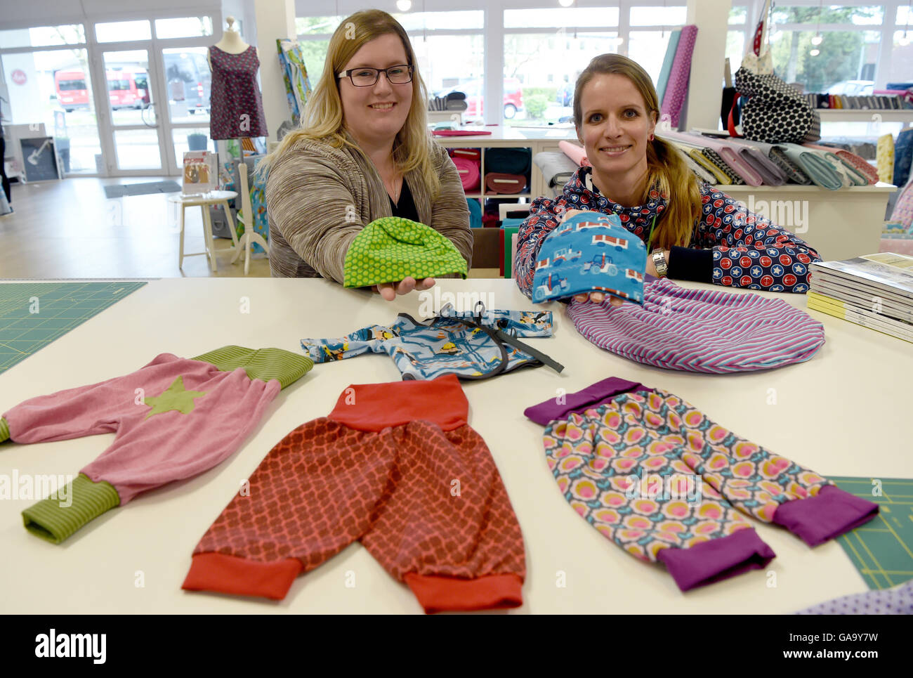 Flensburg, Germany. 3rd May, 2016. Franziska Andresen and Claudia Maier ...