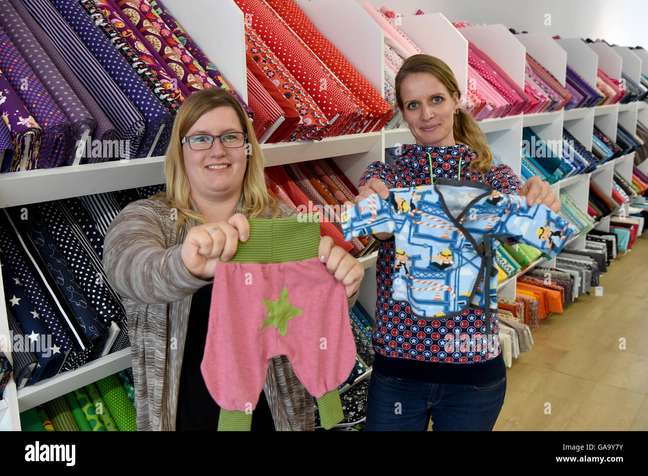 Flensburg, Germany. 3rd May, 2016. Franziska Andresen and Claudia Maier ...