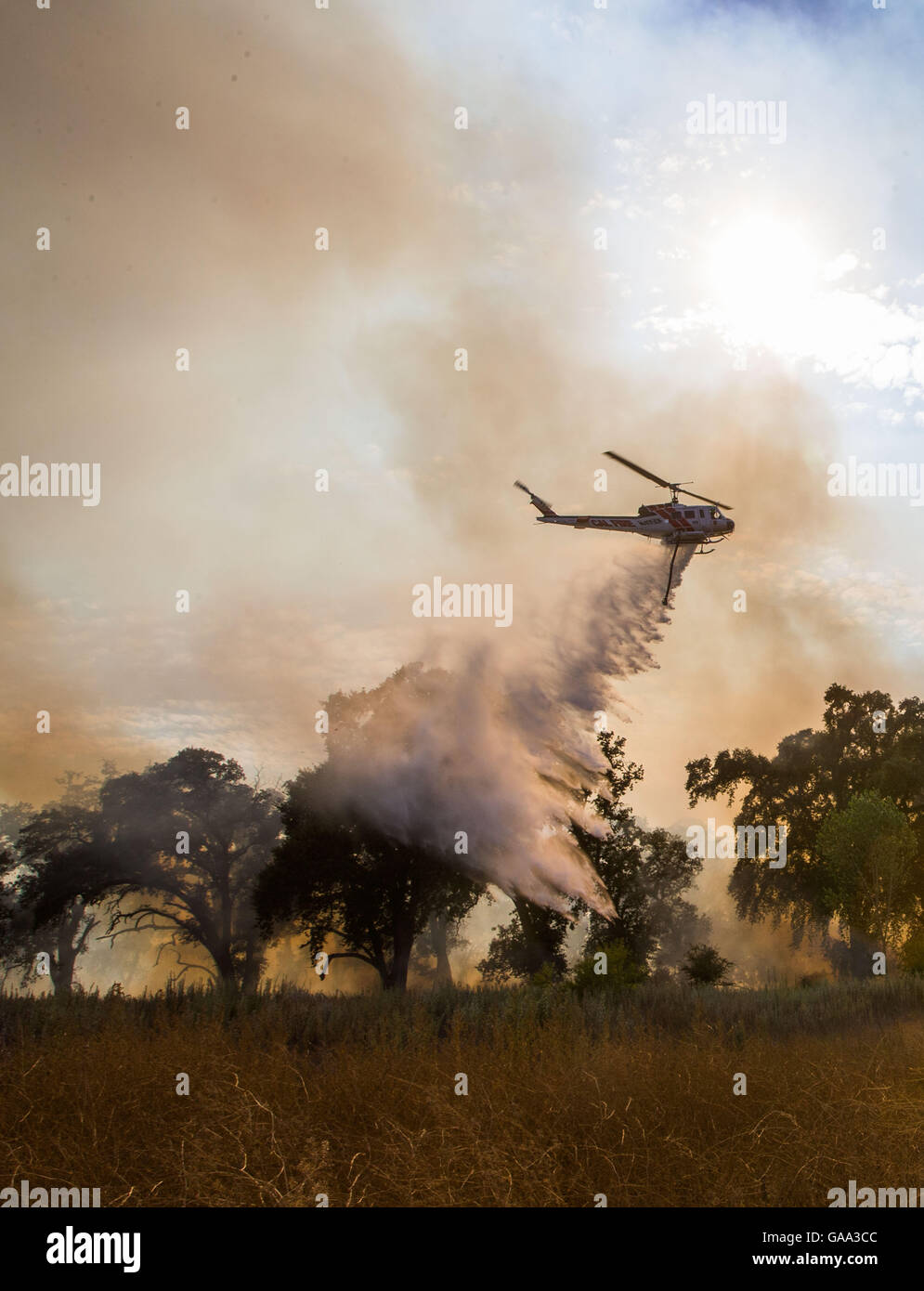 Helitack hi-res stock photography and images - Alamy