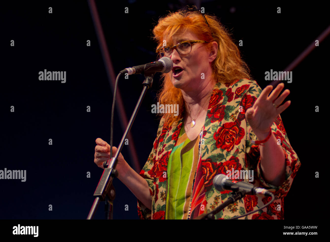 Eddi reader hi-res stock photography and images - Alamy