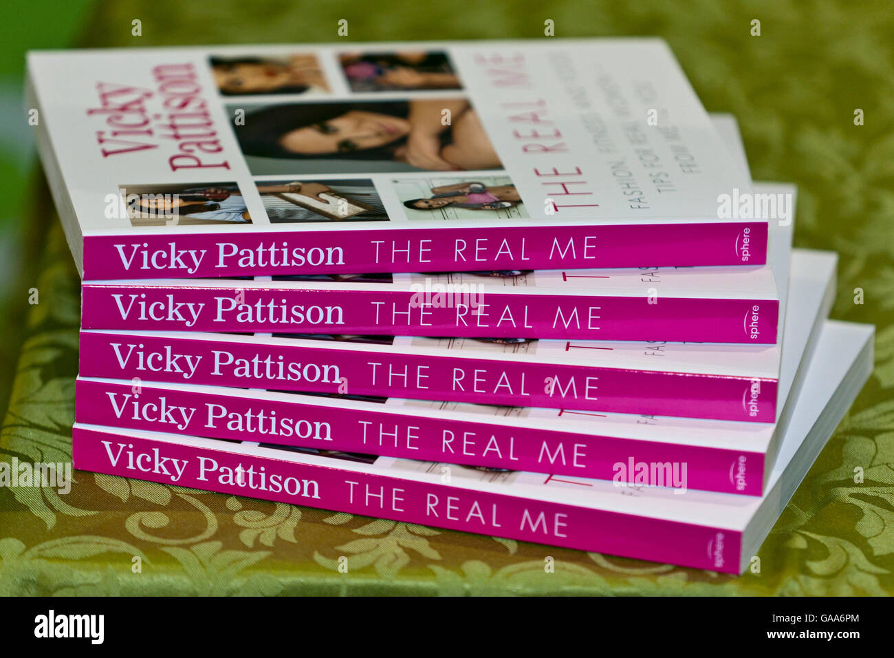 Vicky pattison i'm a celebrity hi-res stock photography and images - Alamy