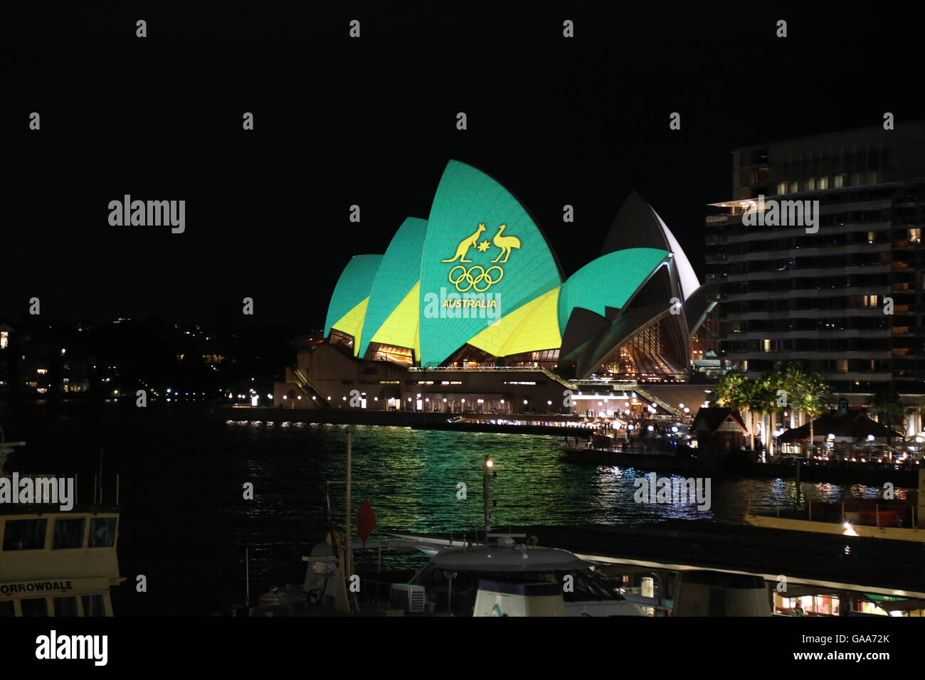 Sydney green and gold opera house hi-res stock photography and images ...