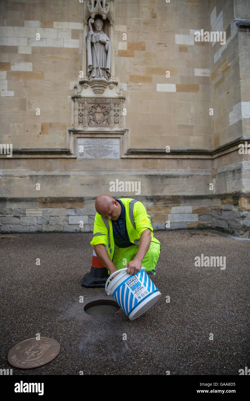 The eton walkway hi-res stock photography and images - Alamy