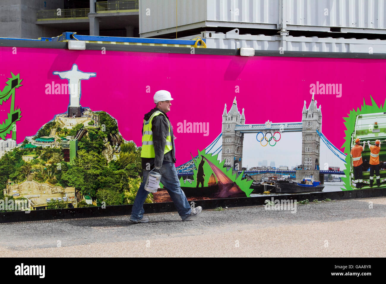 Olympic rings poster hi-res stock photography and images - Alamy