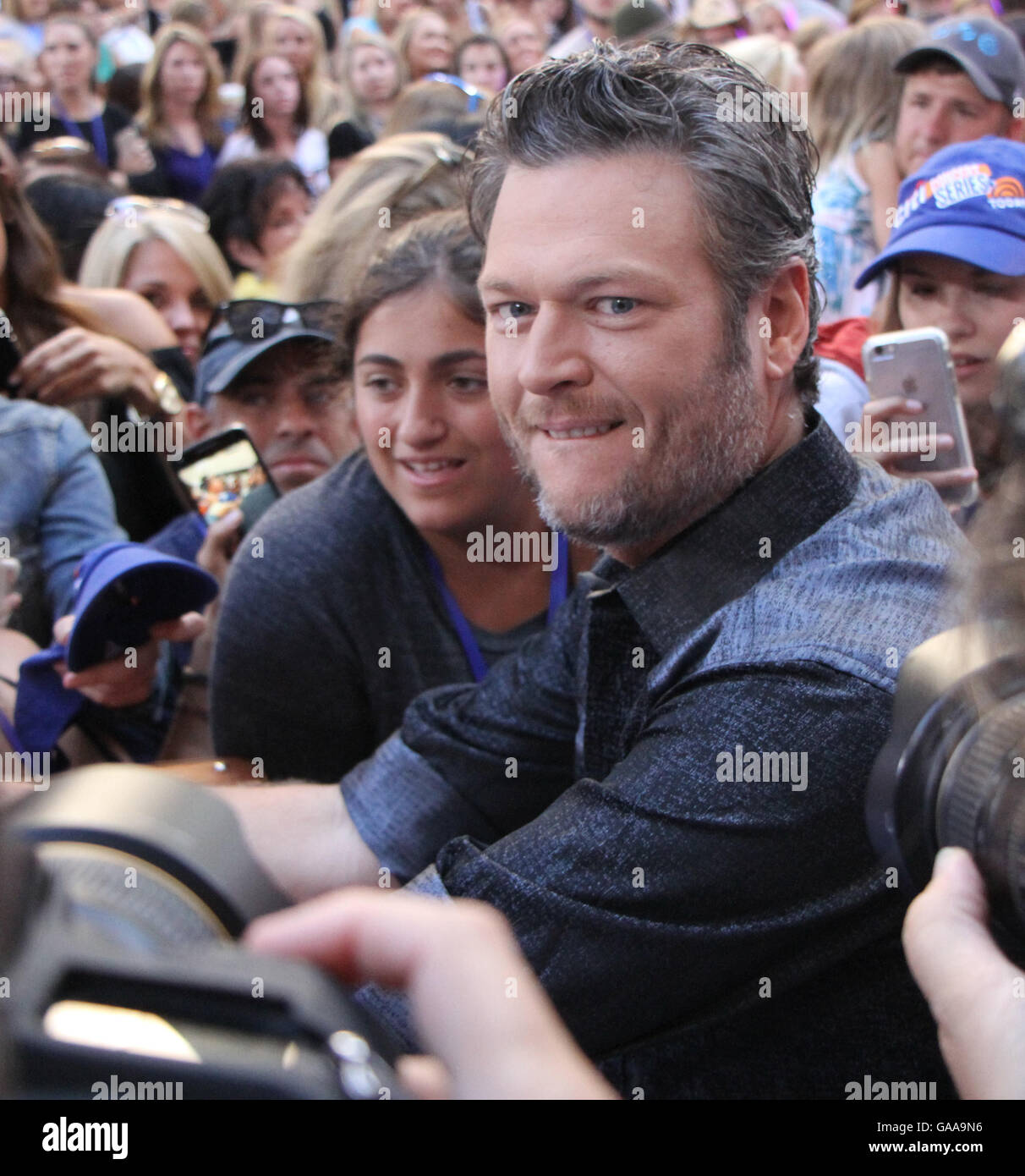 New York, USA. 05th Aug, 2016. Blake Shelton perform on NBC's Today ...