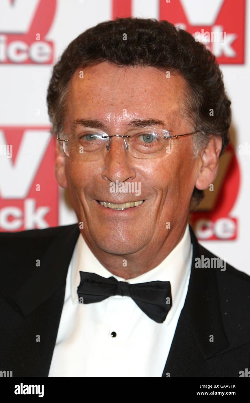 Robert powell arriving tv quick tv choice awards dorchester hi-res ...
