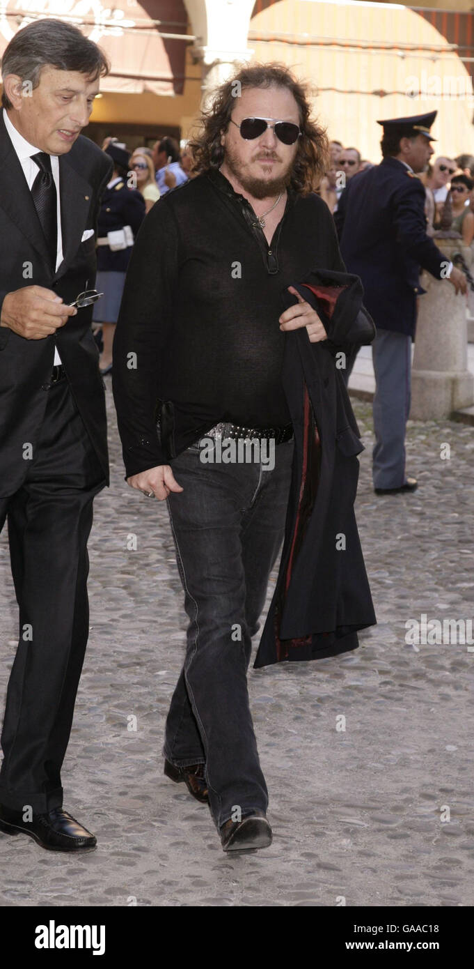 The funeral of luciano pavarotti hi-res stock photography and images ...