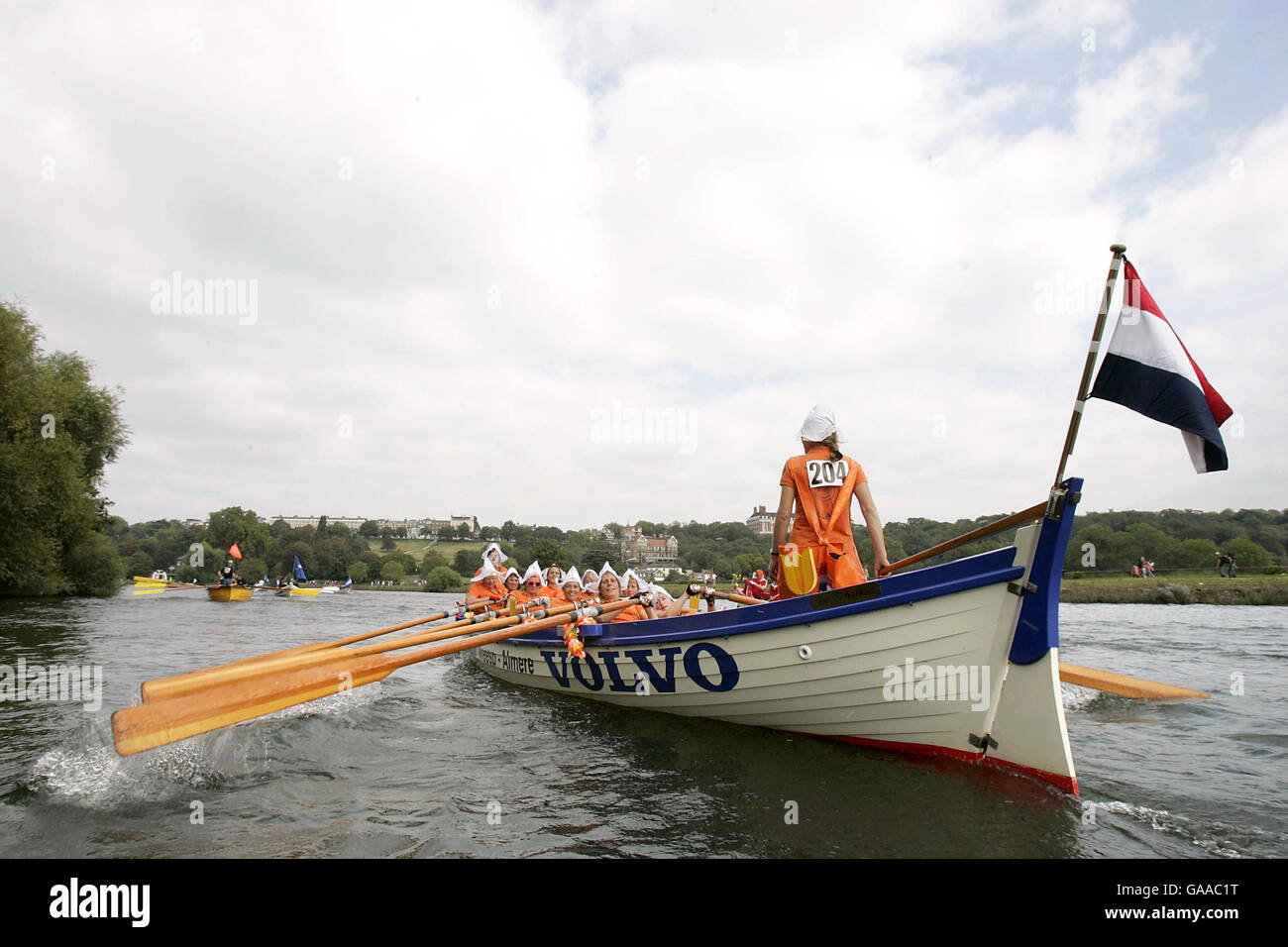 An all-female Dutch boating team take part in the 2007 Great River Race ...