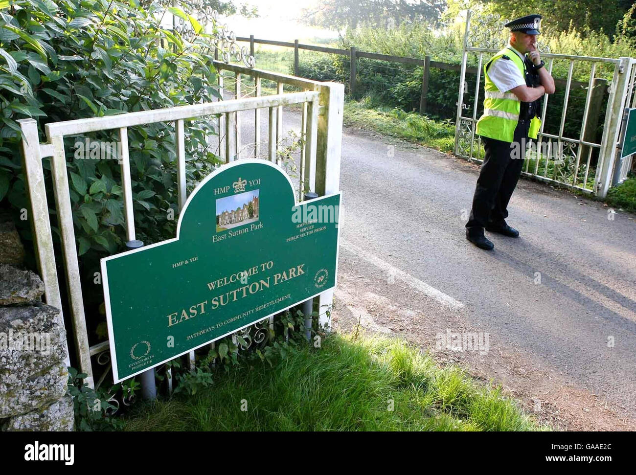 The entrance to east sutton park prison hi-res stock photography and ...