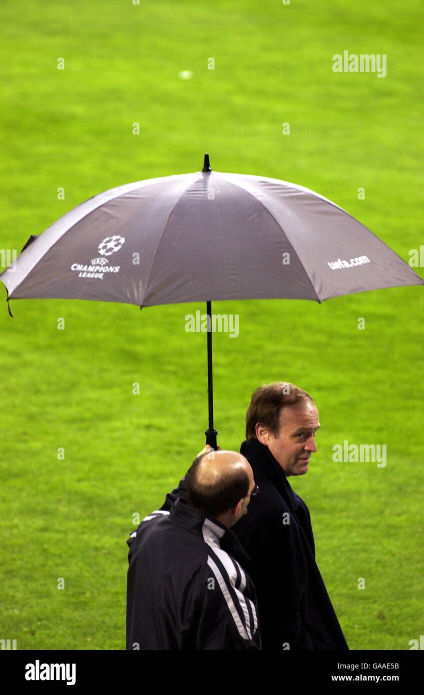 Rain pours down at the bay arena stadium hi-res stock photography and ...